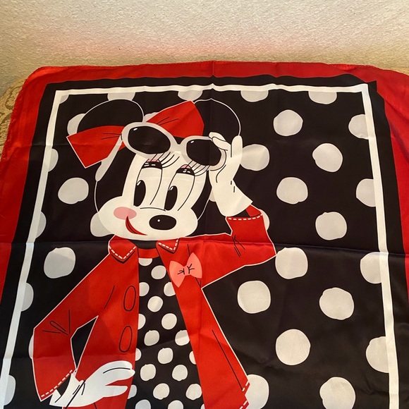 Disney | Accessories | Disney Minnie Mouse Scarf New | Poshmark